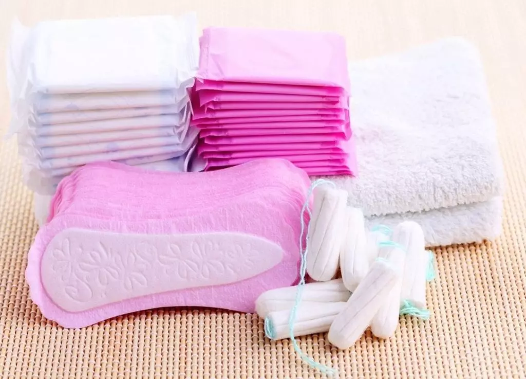 Menstruasieblokkies, koppies of tampons: hoe om te besluit wat die beste vir jou is 2290_1