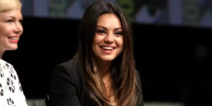 10 Alasan Kita Katresnan Kanthi Mila Kunis 23674_3