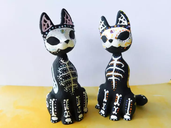 9 Imihombiso yekati engaqhelekanga kwi-Etsy ye-Festive Cat Lady 24176_6