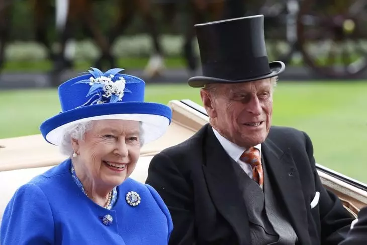 Prințul Philip și Regina Elisabeta - Secretul unei căsnicii de succes și lungi 24573_4