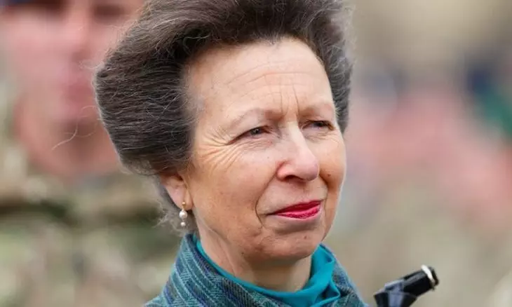 princess-anne-3-t