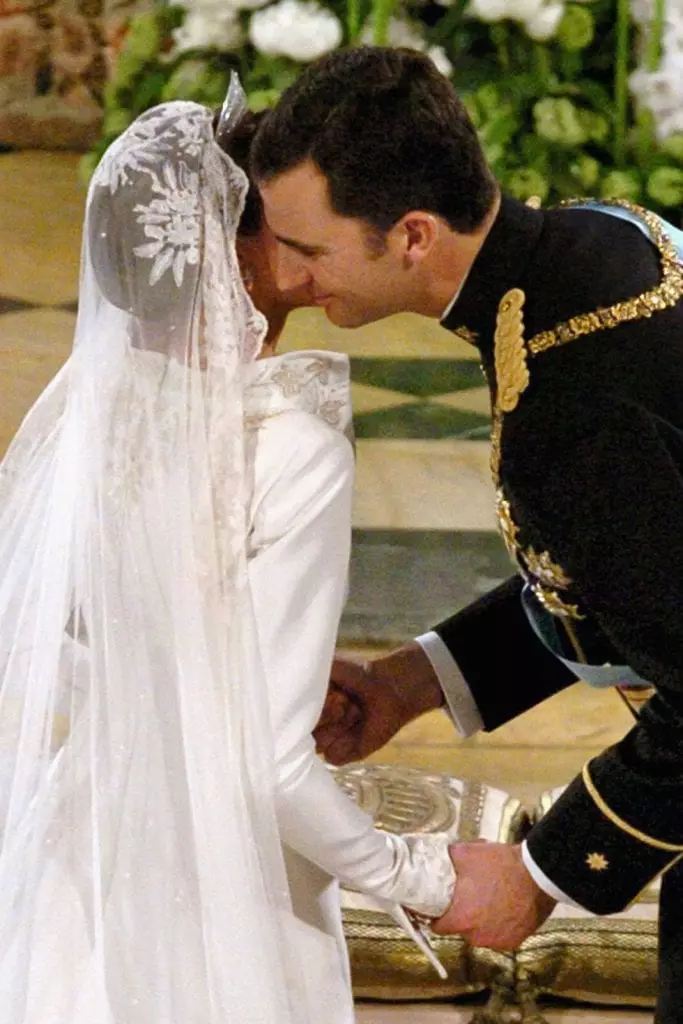 Puthjet mbretërore të dasmës 24672_11