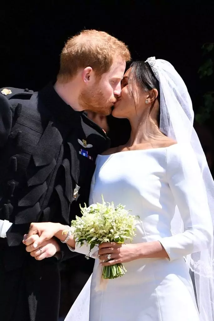 Royal Wedding Kisses 24672_26