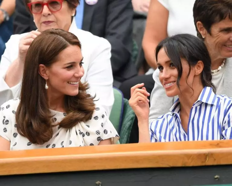 Kate Aŭ Meghan? Kiu Havas Pli Grandan Influon Sur la Modindustrio 24673_1