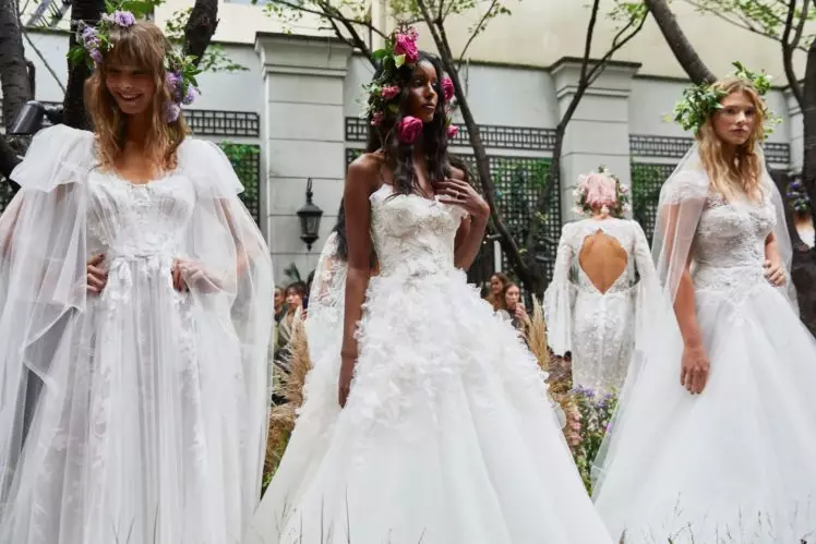 Les 5 millors tendències de vestits de núvia per al 2022
