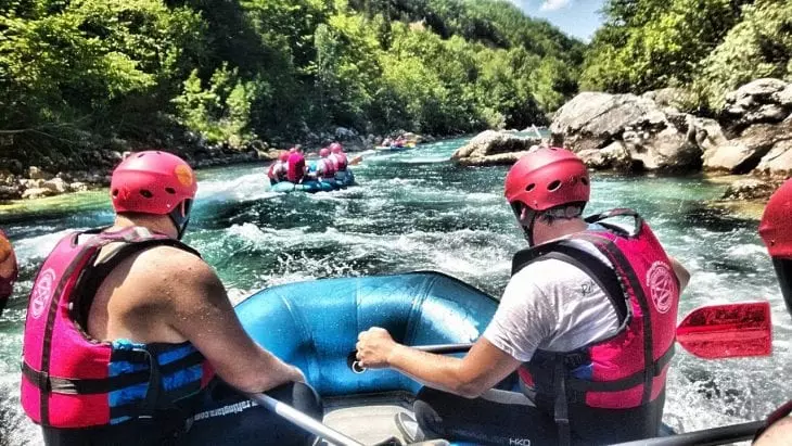 Rafting On the River Tara 24906_2