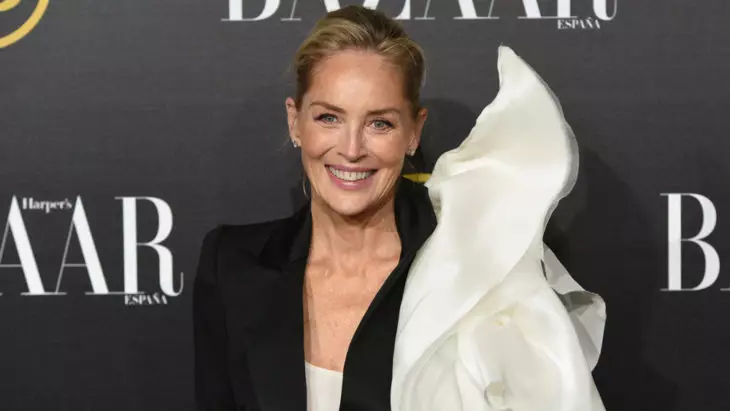 Profil Kencan Sharon Stone Diblokir di Bumble, dan Ini Lucu! 2496_1