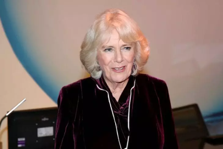 Akankah Meghan Markle Tidak Sepopuler Camilla Parker Bowles? 24980_1