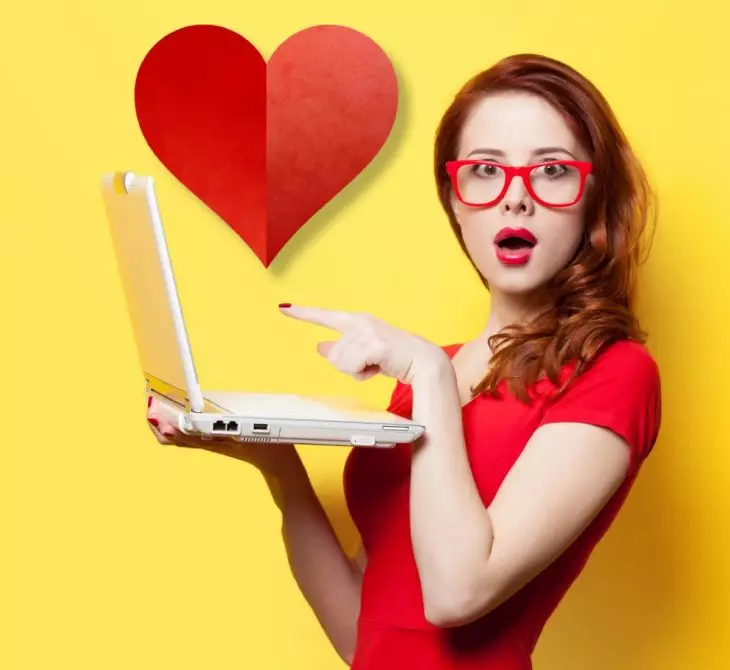 10 måter å nyte online dating mens du forbedrer sjansene dine 2504_3