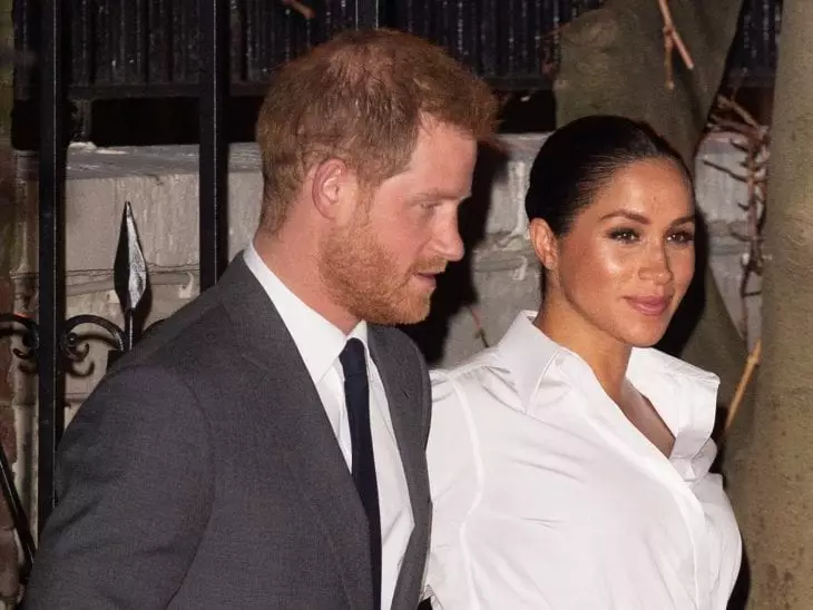 Meghan Markle Yenidən Givenchy taxır