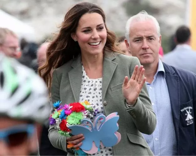 Kate Middleton o'smirlik chog'ida haqoratlangan va maktabni o'zgartirishga majbur bo'lgan 25484_2