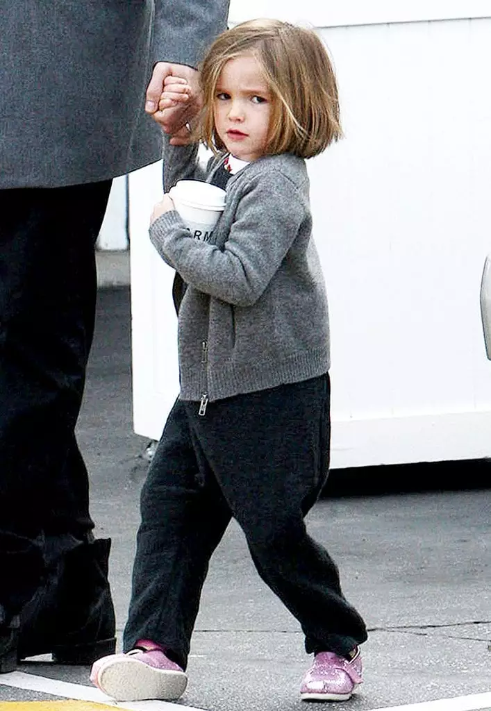 U-Shiloh Jolie-Pitt, u-Suri Cruise kanye namadodakazi amaningi osaziwayo anezinwele ezimfishane 25501_2