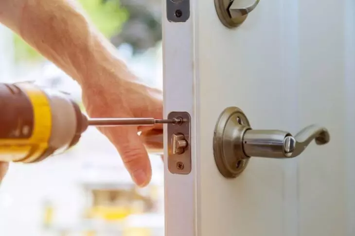 Malebela a 6 a ho hira Setsebi se Tšepahalang sa Locksmith ka 2022 25730_4