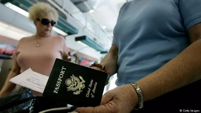 Malaga e leai se visa i Amerika: talosaga mo se ESTA 26106_3