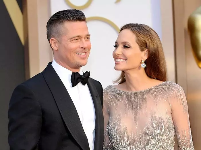 Angelina Jolie kaj Brad Pitt Faras Grandajn Decidojn Koncerne Ilian Daŭran Eksgeedziĝon 26208_2