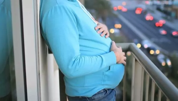 Бремените мажи кои раѓаат Дали е жешкиот нов тренд во ... порно? 26308_1