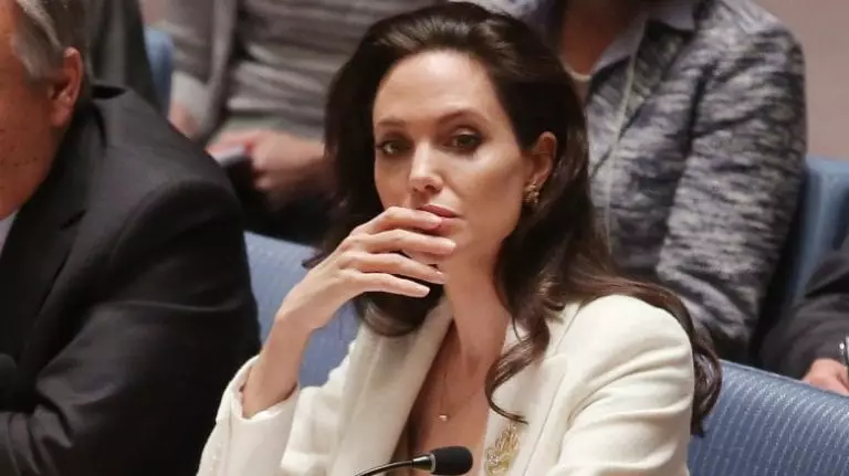 Pse Hollivudi nuk e pëlqen Angelina Jolie? 27403_2