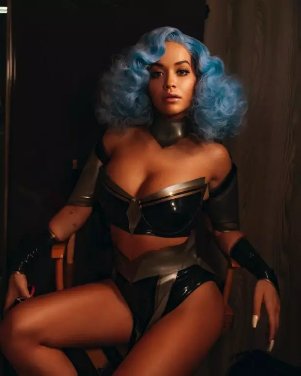 Rita Ora en guerrière de science-fiction sexy 27640_1