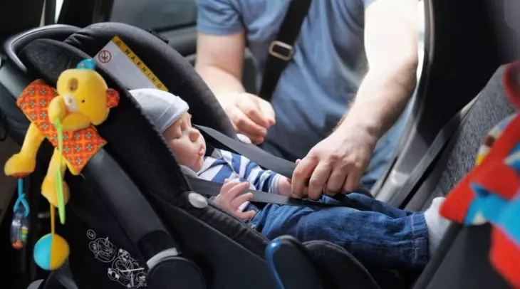 Memilih Kursi Mobil yang Tepat untuk Bayi Anda 28023_3