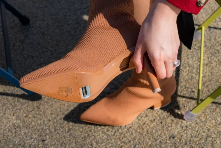 5 Alasan Mengapa Wanita Perlu Mempertimbangkan Mengenakan Sepatu Hak Konvertibel 2866_2