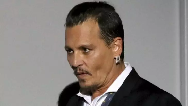 Bagaimana Johnny Depp kehilangan uangnya? 29819_2