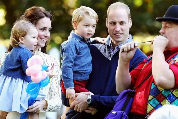 Wat is het geheim achter de positiviteit van William en Kate onder de geruchten over vreemdgaan? 29861_3