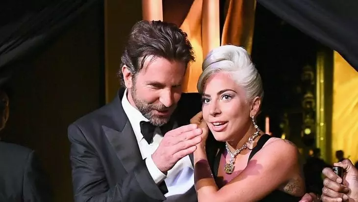 ¿Lady Gaga le propuso matrimonio a Bradley Cooper? 31115_1