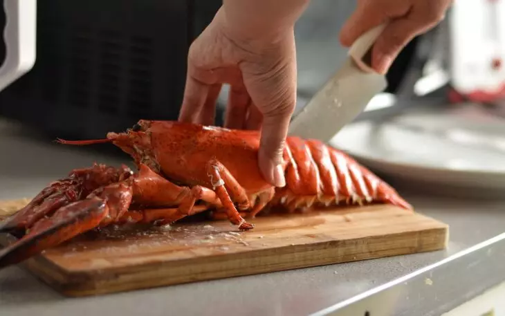 Awọn ounjẹ Lobster 4 Ti O Nilo Lati Ṣe Isubu Yii 31647_4