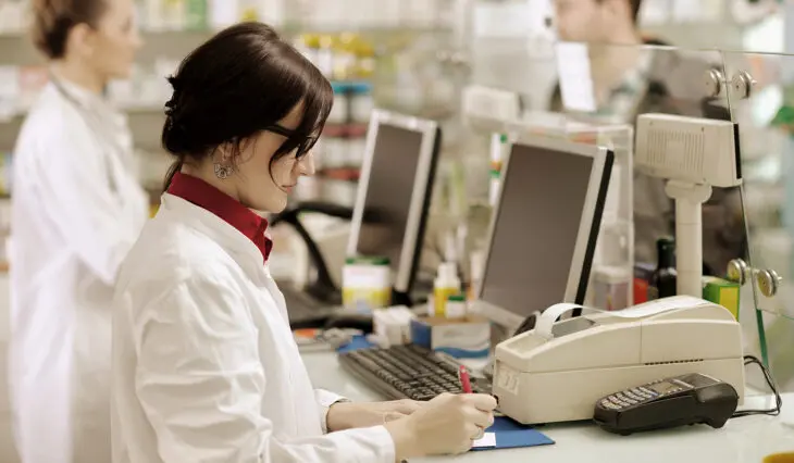 D'Roll vun der Technologie bei der Verbesserung vun der Pharmaindustrie 3167_3