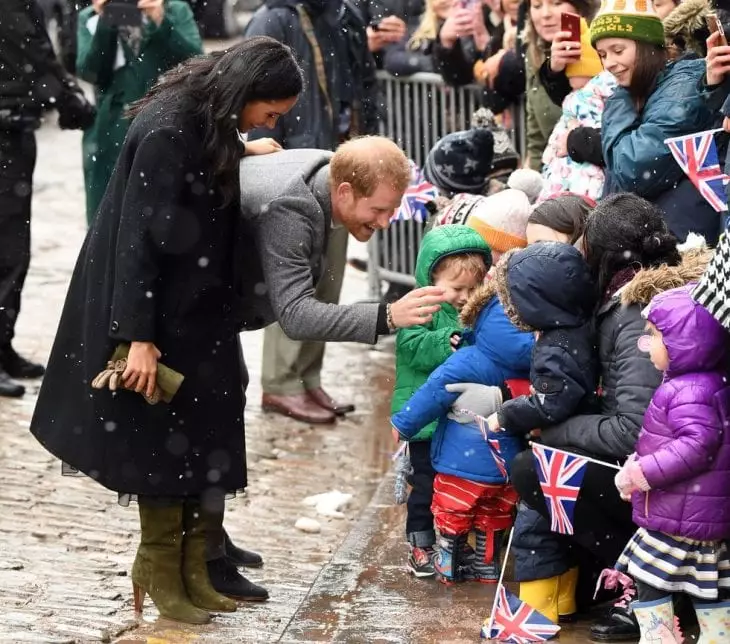 meghan-duchesse-of-sussex-ak-prens-harry-duke-of-sussex-