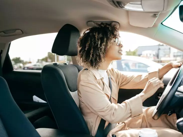 5 consigli per la manutenzione dell'auto per le donne conducenti 2022 32545_1