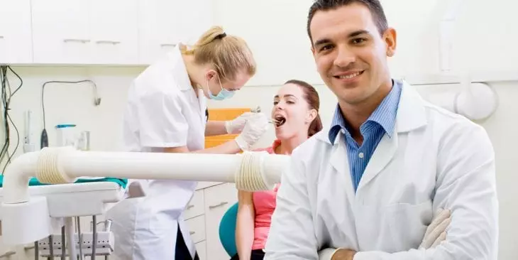 Għajnuniet dwar l-għażla tad-Dentist ta' Portland it-Tajjeb 32599_1