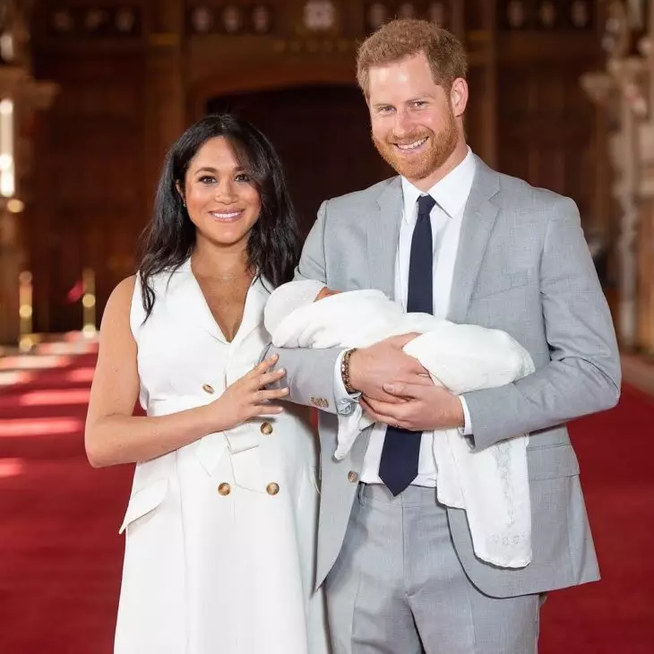 Ny konspirationsteori - Er baby Sussex virkelig født den 6. maj? 32669_3