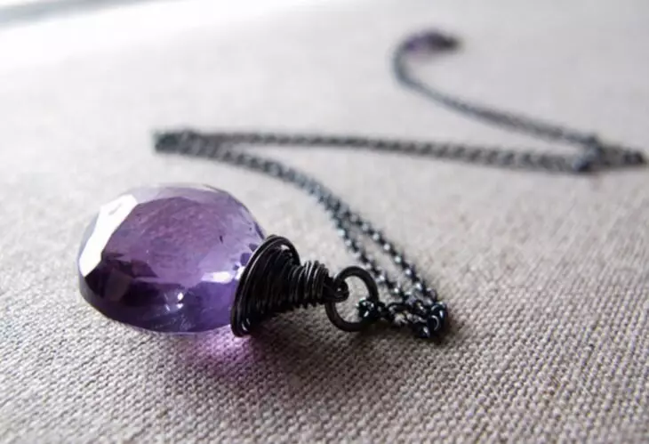 Amethyst Jewelry: Txhua Yam Koj Yuav Tsum Paub 3287_3