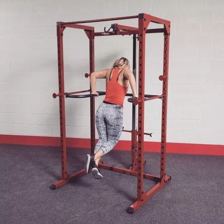 Déi Bescht Power Rack Übunge fir dee Beschten Workout 33368_4