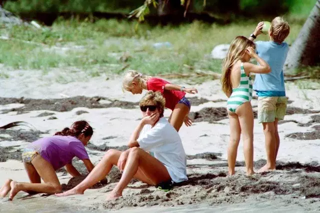 A relación da princesa Diana cos seus fillos 33422_10