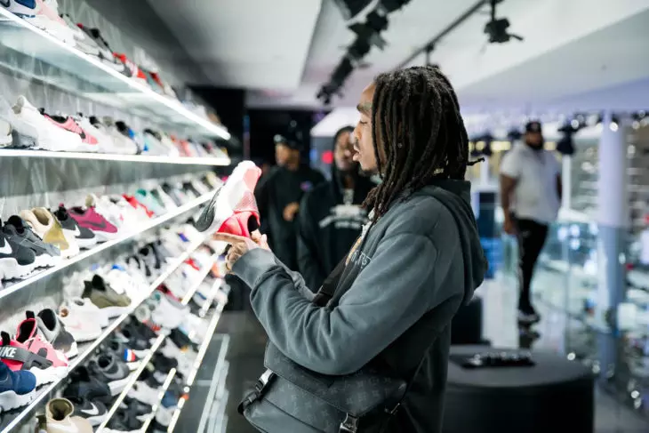 Hoe om die beste skoene by sneakerwinkels te vind? 33493_1