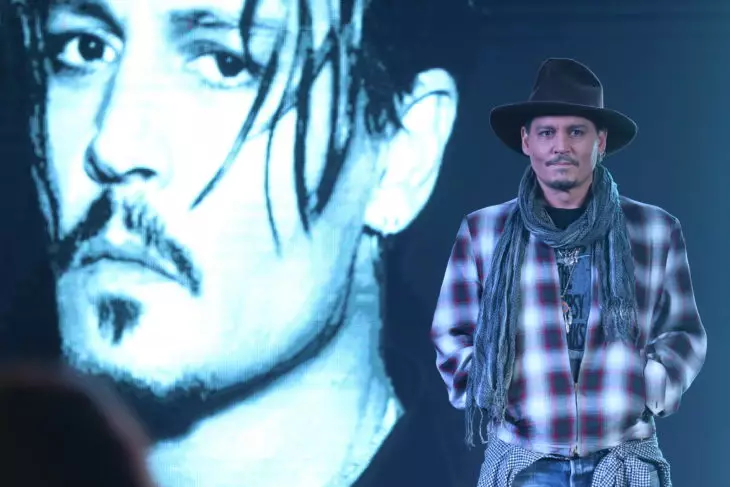 Quem é a nova garota de Johnny Depp? 33752_3