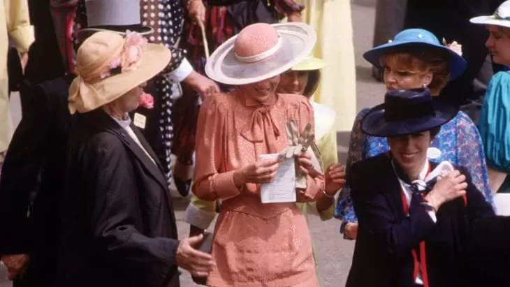 La princesa Diana va tenir algun paper en el romanç del príncep Andrew i Fergie? 35492_2