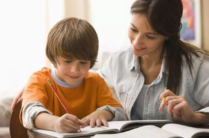 Com ajudar el vostre fill amb els deures: consells d'un professional 35528_2