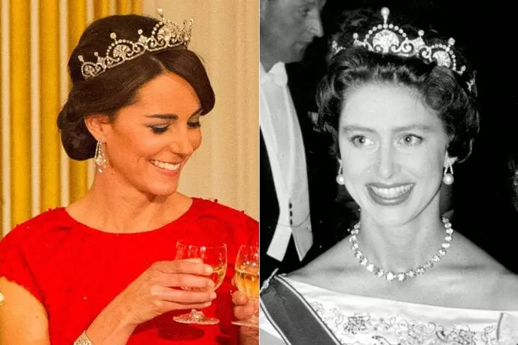 ນີ້ແມ່ນເວລາທີ່ Kate Middleton ແລະແມ່ຍິງອື່ນໆຂອງ Royal Family ຢືມເຄື່ອງປະດັບຈາກ Queen Elizabeth II 36008_9