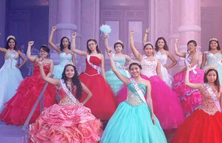 Quinceañera फेंकने के 7 आधुनिक तरीके - 2022 गाइड 3609_4