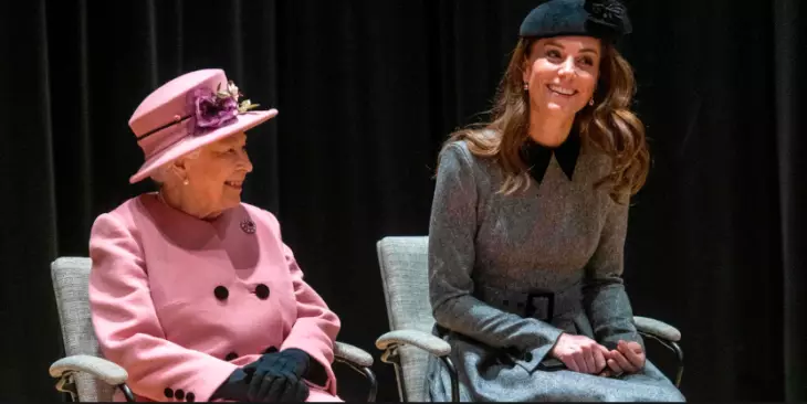 Kako kraljica Elizabeta podržava Kate Middleton 36202_2