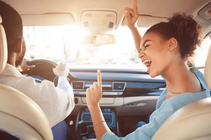 Conseils de voyage sur la route pour les filles amusantes mais fauchées 36354_2