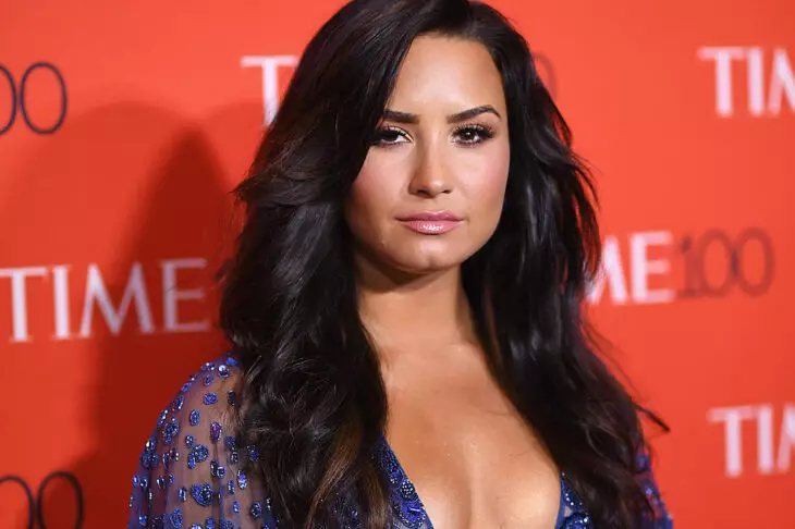 Demi Lovato grynoji vertė 2022 m 36796_1