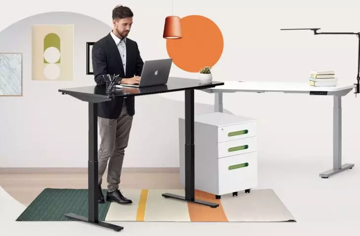 De ganzen Dag sëtzen? Loosst e Smart Desk Ären neie beschte Frënd sinn 36858_1