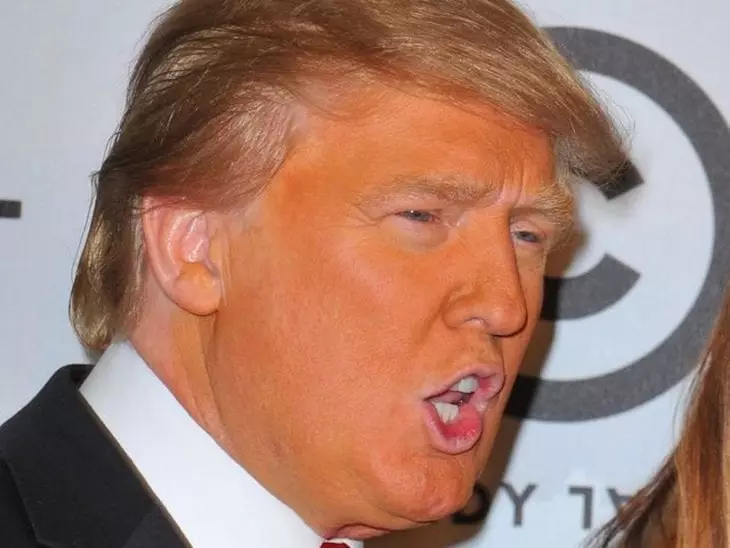 Wêrom is de hûd fan Donald Trump sa oranje? 3703_1