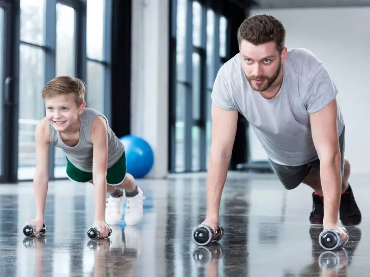 Is it feilich foar bern om in gewogen vest te brûken tidens workouts? 37068_1