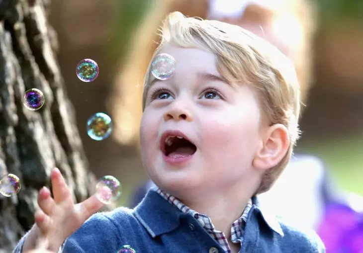 I figli di Kate Middleton, il principe George, la principessa Charlotte e il parco giochi preferito del principe Louis 37069_3