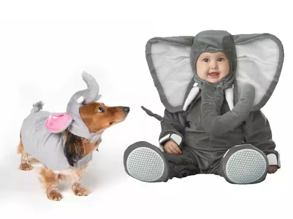 Бебиња и кучиња во соодветни костими за Ноќта на вештерките ме натераат да посакам бебе и куче 37200_2